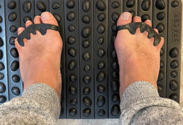 Toe Spacer + Rock Mat pack | thetoespacer