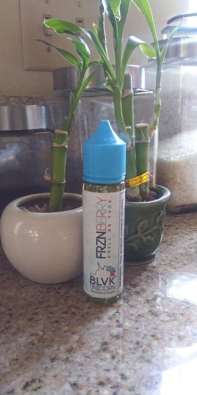 Strawberry Menthol (FrznBerry) BLVK FRZN SERIES TFN 60ml