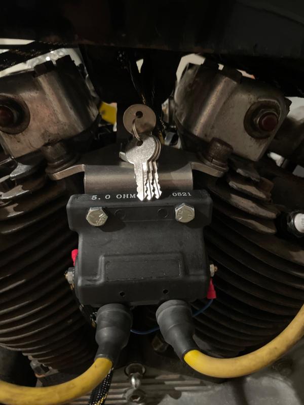 Gasbox Top Motor Mount - 1957 - 1985 Ironhead Sportster XL - With Coil ...