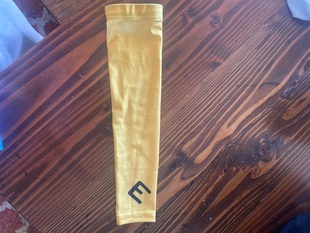 Gold Arm Sleeve – Elite Athletic Gear