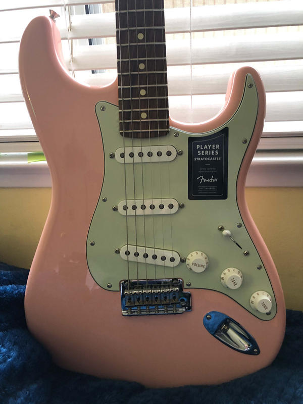 Fender Player Stratocaster Shell Pink w/3-Ply Mint Pickguard – Chicago ...