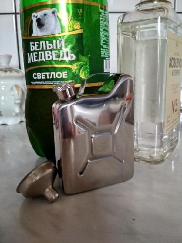 Mini Jerrycan Gasoline Liquor Hip Flask With Funnel - GEEKYGET