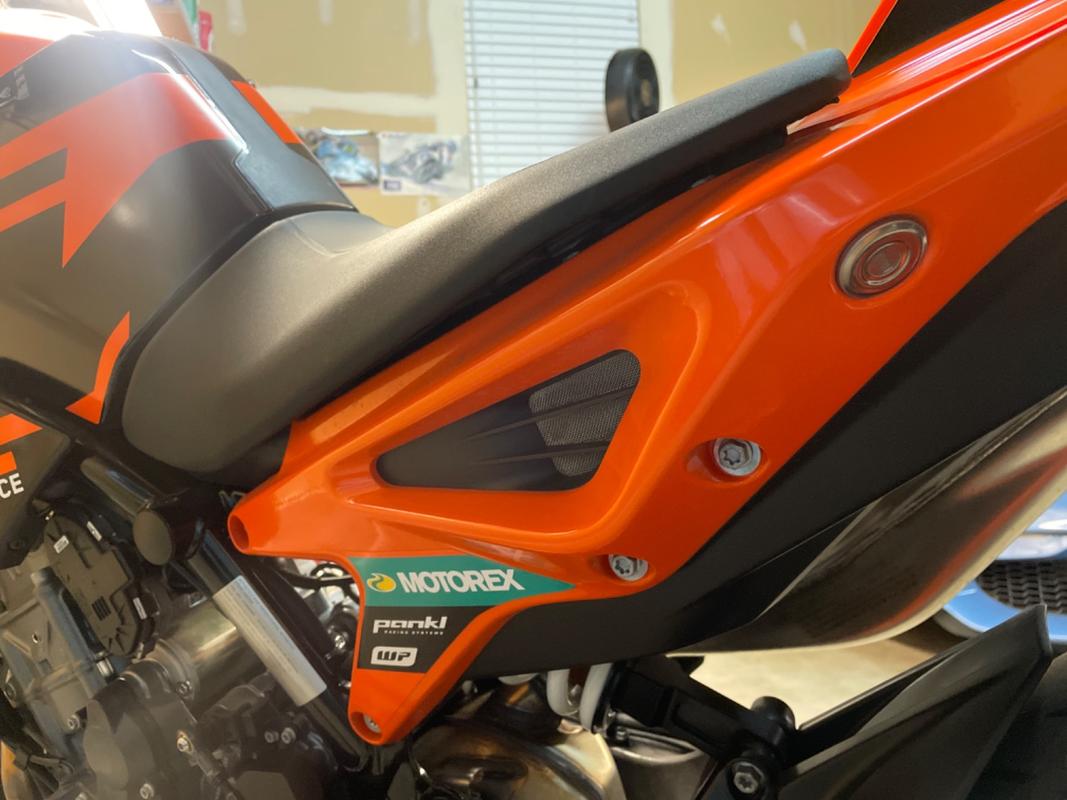 KTM Silencer Bracket 790/890 Duke 2018-2023 - KTM Twins