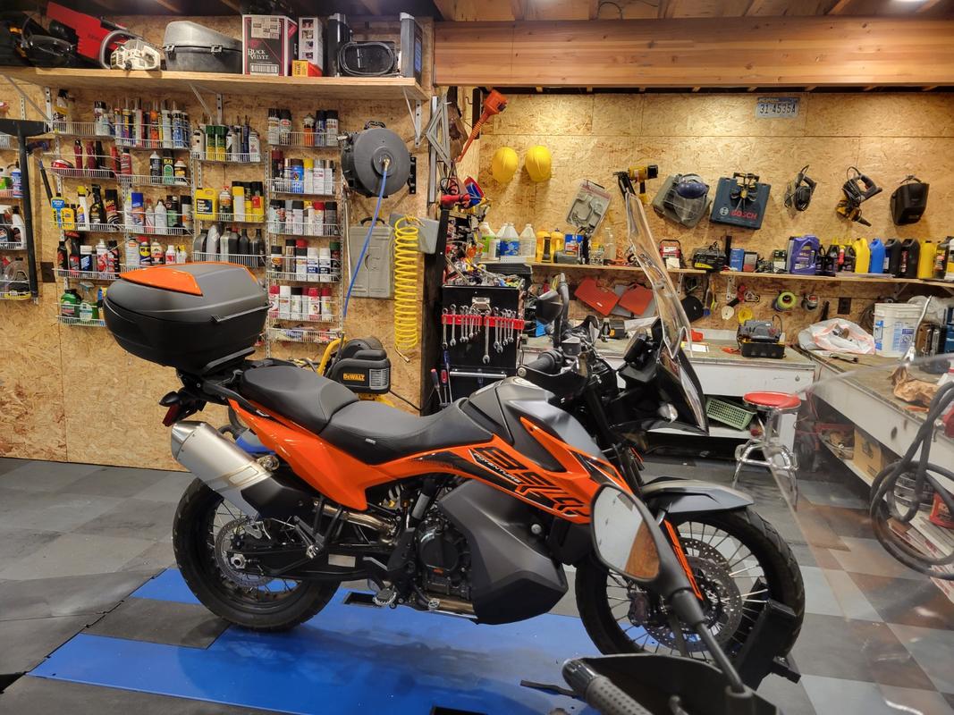 KTM Backrest Kit Travel/Sport 2003-2022 - KTM Twins