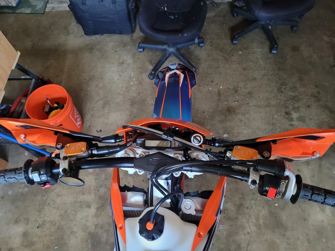 KTM Brake And Clutch Reservoir Cover MX/Enduro 2003-2022 - KTM Twins