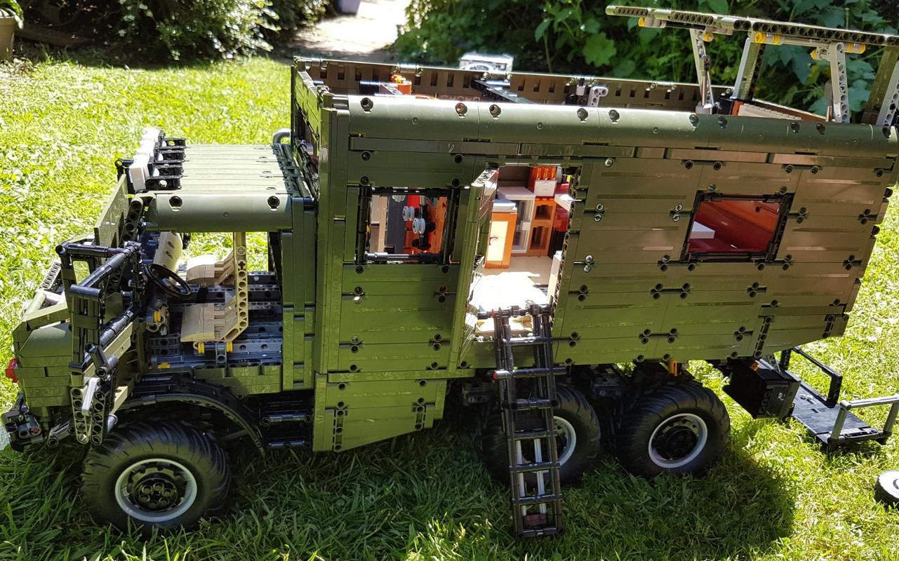 RAEL LE-J907 Mercedes Benz Unimog – Your World of Building Blocks