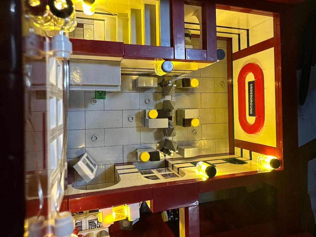 CADA C66008 London Underground – Your World of Building Blocks