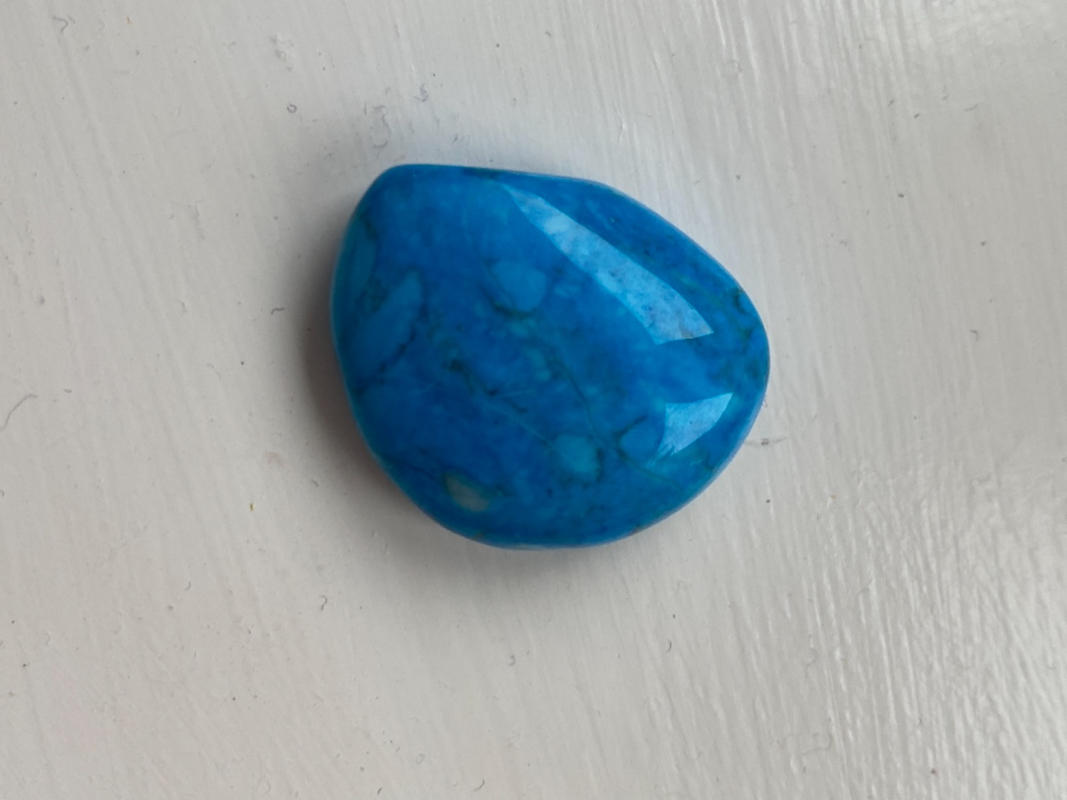 Blue Howlite Polished Tumblestone Healing Crystals – The Psychic Tree