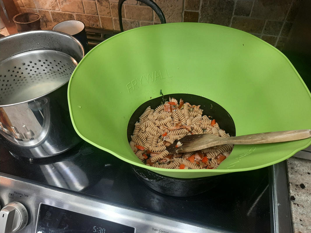 Frywall 11" Splatter Guard - As Seen on Shark Tank - Splatter Screen ...