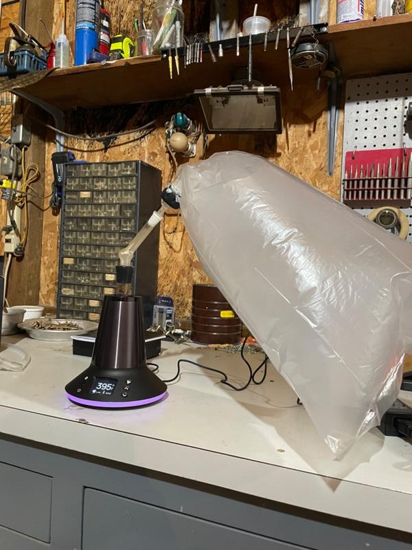 Lightly Used - Arizer XQ2 Vaporizer - Planet Of The Vapes