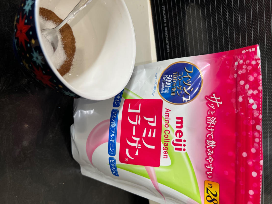 Meiji Amino Collagen Powder Beauty Supplement 196g (for 28 days)