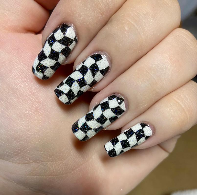 Checkmate Nail Stamping Plate | Maniology