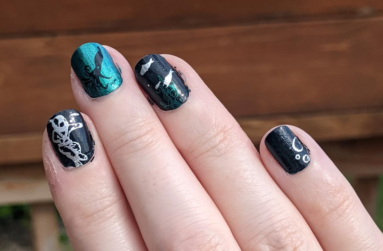 Kraken (B482) - Cream Dark Navy Blue Stamping Polish – Maniology