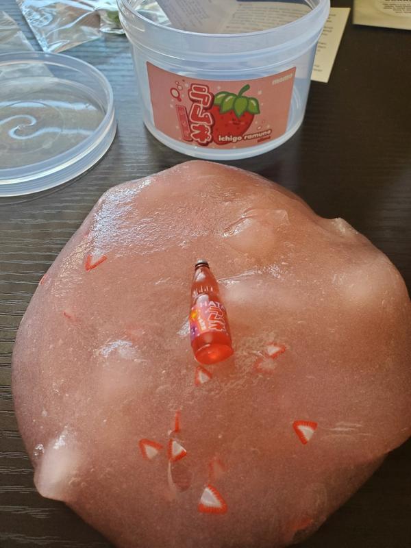Ichigo Ramune Slime – Momo Slimes
