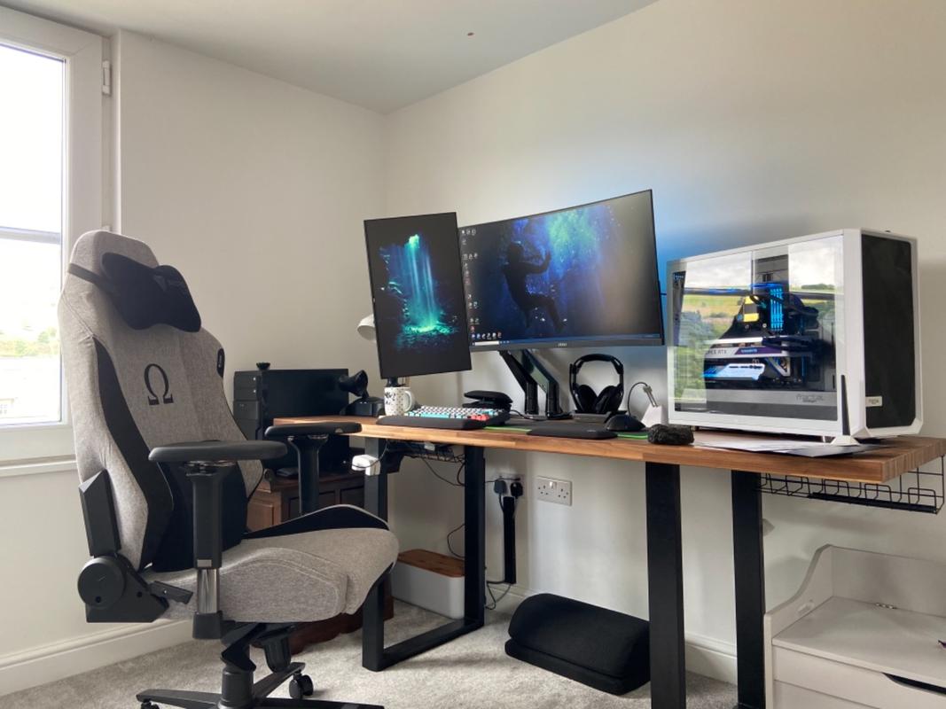 OMEGA Series gaming chairs | Secretlab KR