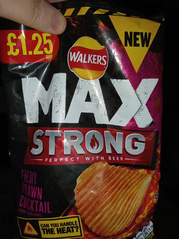 6x Walkers Max Strong Fiery Prawn Cocktail Crisps (6x70g) & Low Price ...
