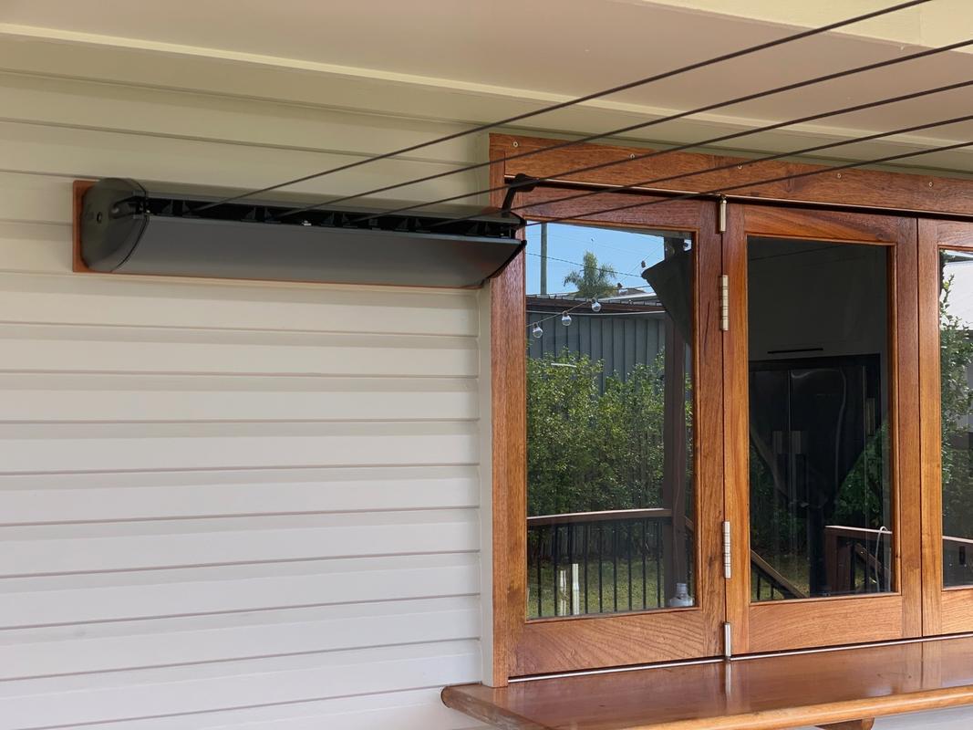 Hills 5 Line Retracting Clothesline Retractable 80150821 - Simply ...