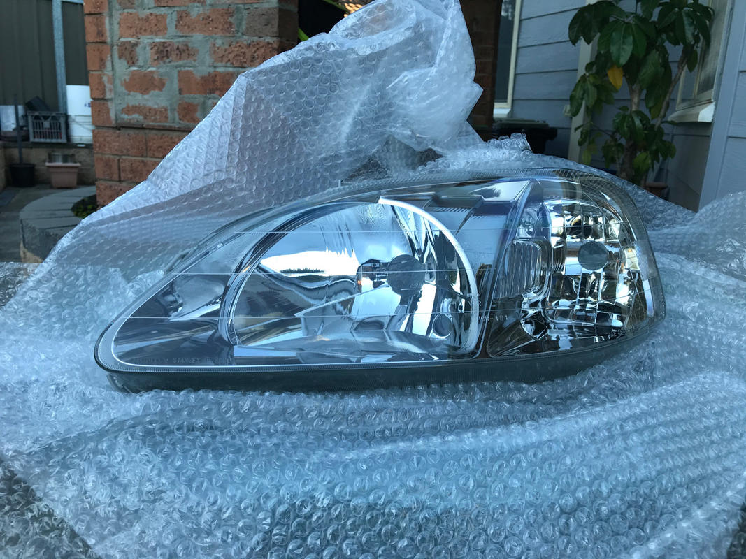 OEM HONDA 33151S04Z01 LAMP UNIT, HEADLIGHT 33151-S04-Z01 - Black Hawk Japan