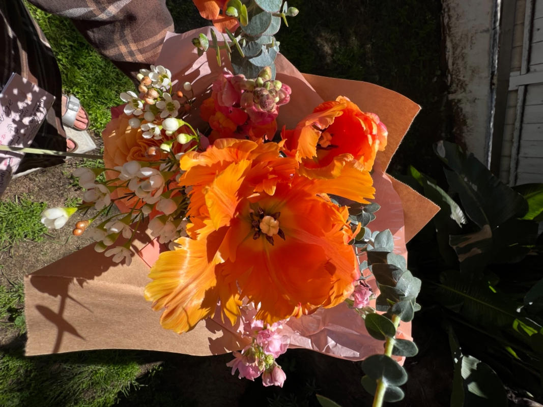 Native Poppy Shop | Medium Wrapped Flowers