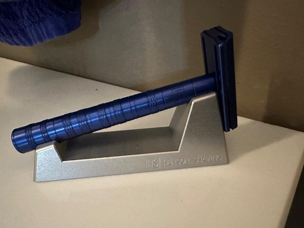 Henson Titanium Ti22 Mild Safety Razor - Grown Man Shave