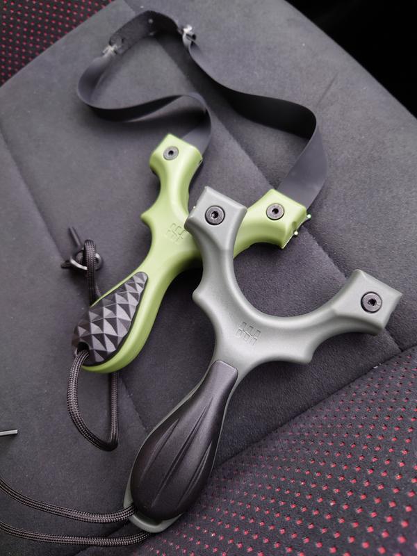 The Scout LT2 with Integrated Clips | SimpleShot Slingshots