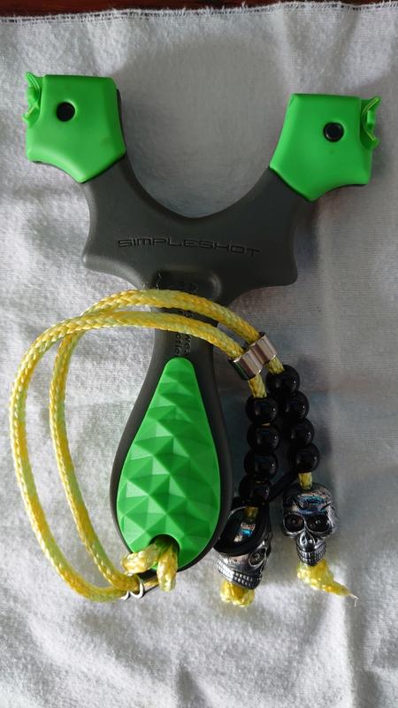 The Scout LT2 with Integrated Clips | SimpleShot Slingshots