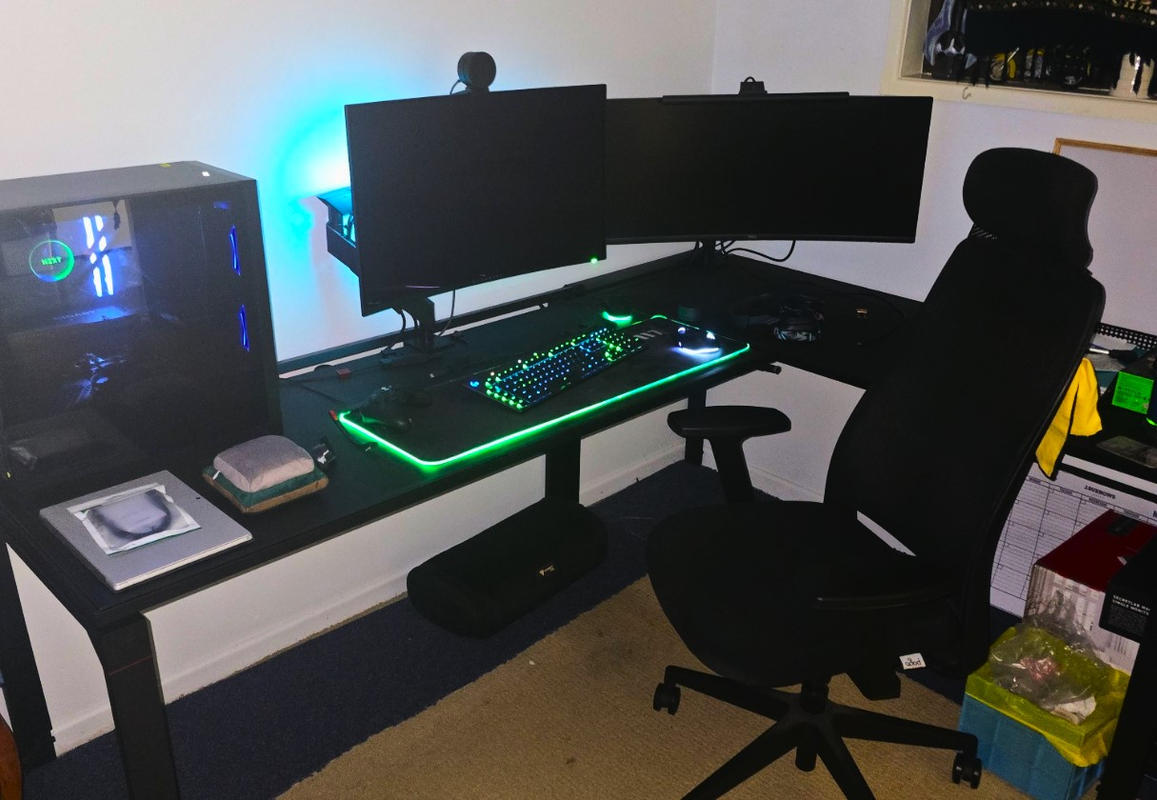 Secretlab MAGNUS Metal Desk | Secretlab SG