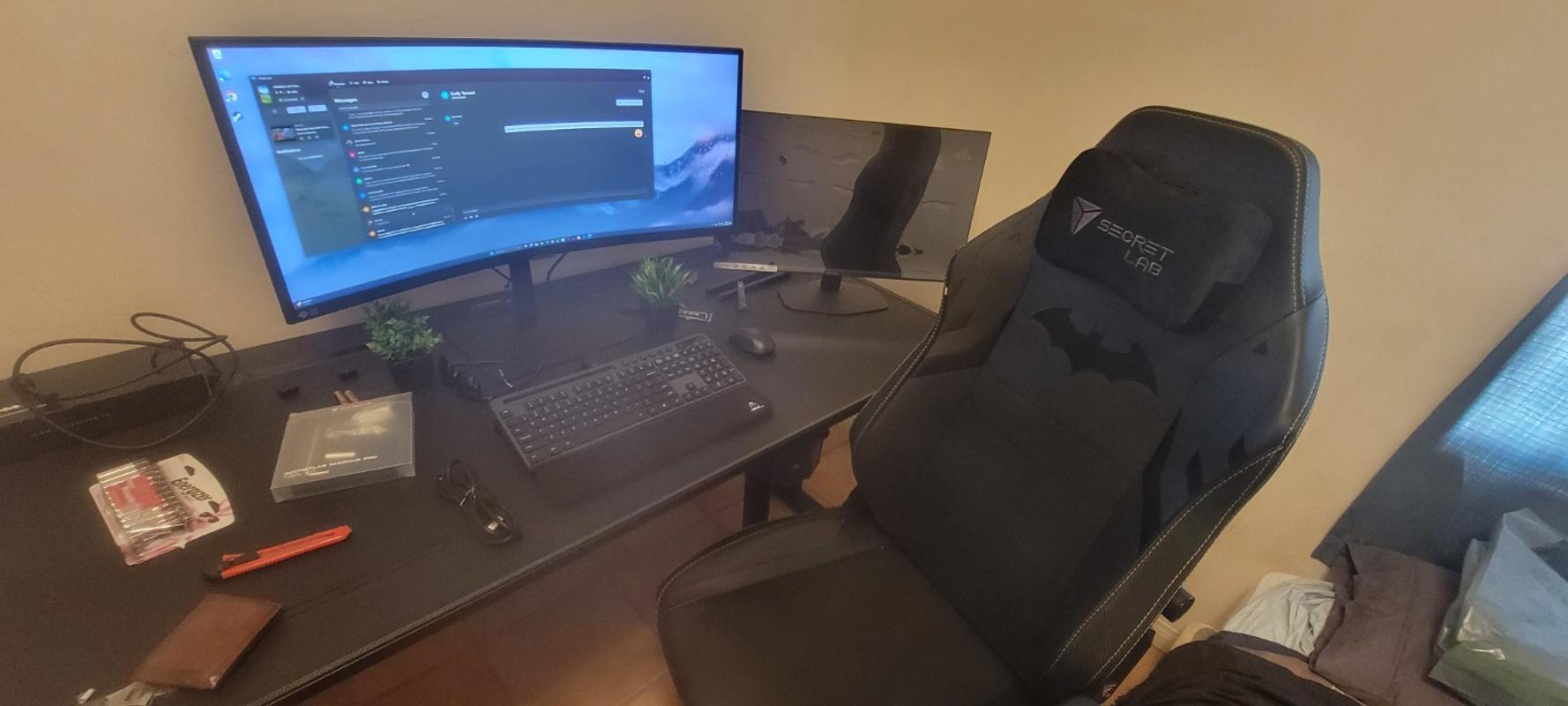 Secretlab MAGNUS Pro | Secretlab UK