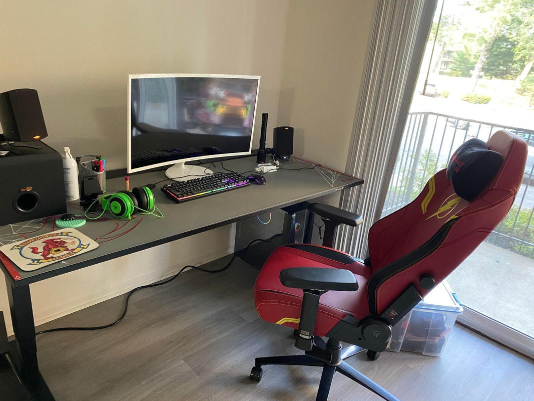 Secretlab MAGNUS Pro | Secretlab UK