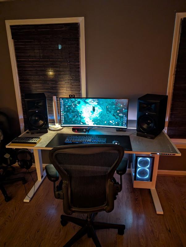 Secretlab MAGNUS Metal Desk | Secretlab US