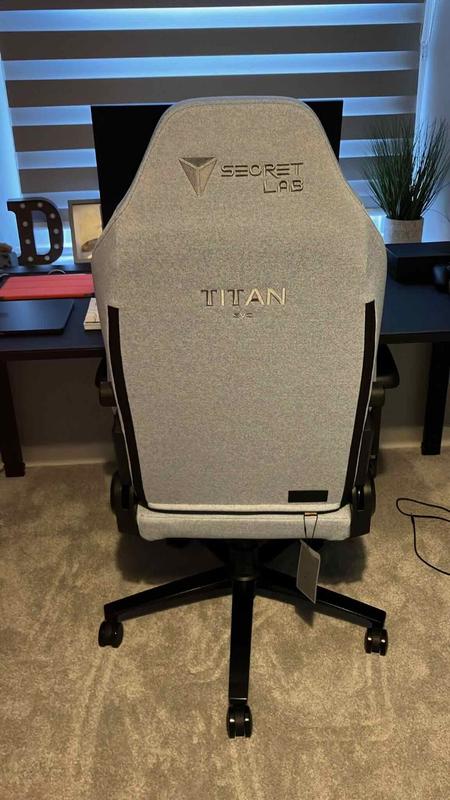 Secretlab MAGNUS Metal Desk | Secretlab UK