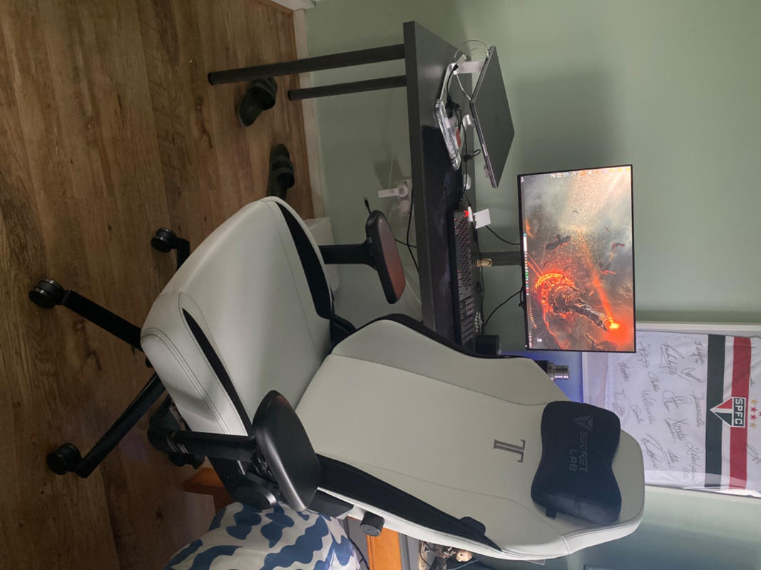 Gaming Chairs | Secretlab TITAN Evo | Secretlab UK