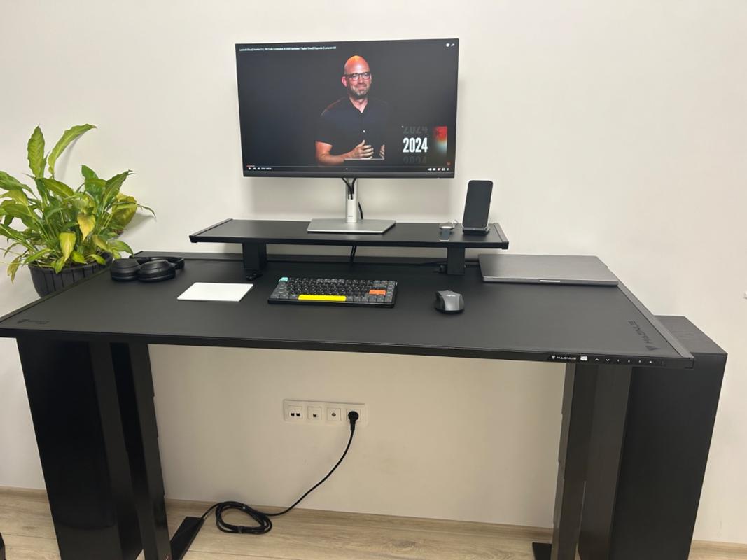 Secretlab MAGNUS Pro | Secretlab UK