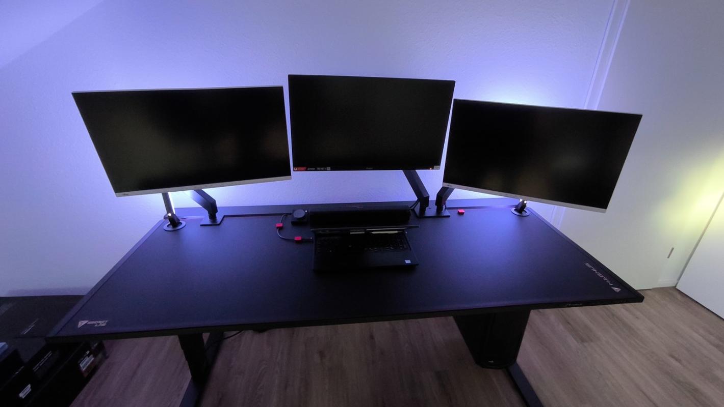 Secretlab MAGNUS Pro | Secretlab UK