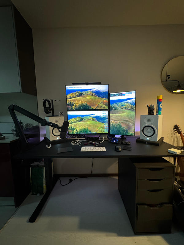 Secretlab MAGNUS Metal Desk | Secretlab SG