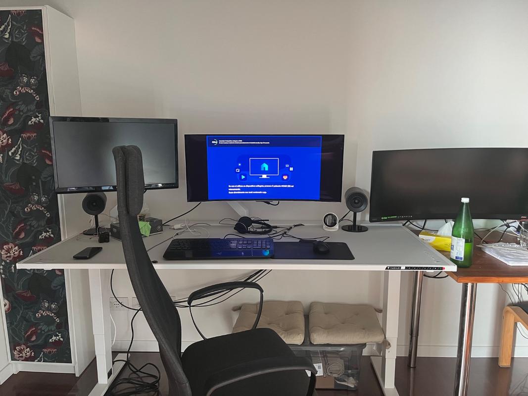 Secretlab MAGNUS Pro | Secretlab UK