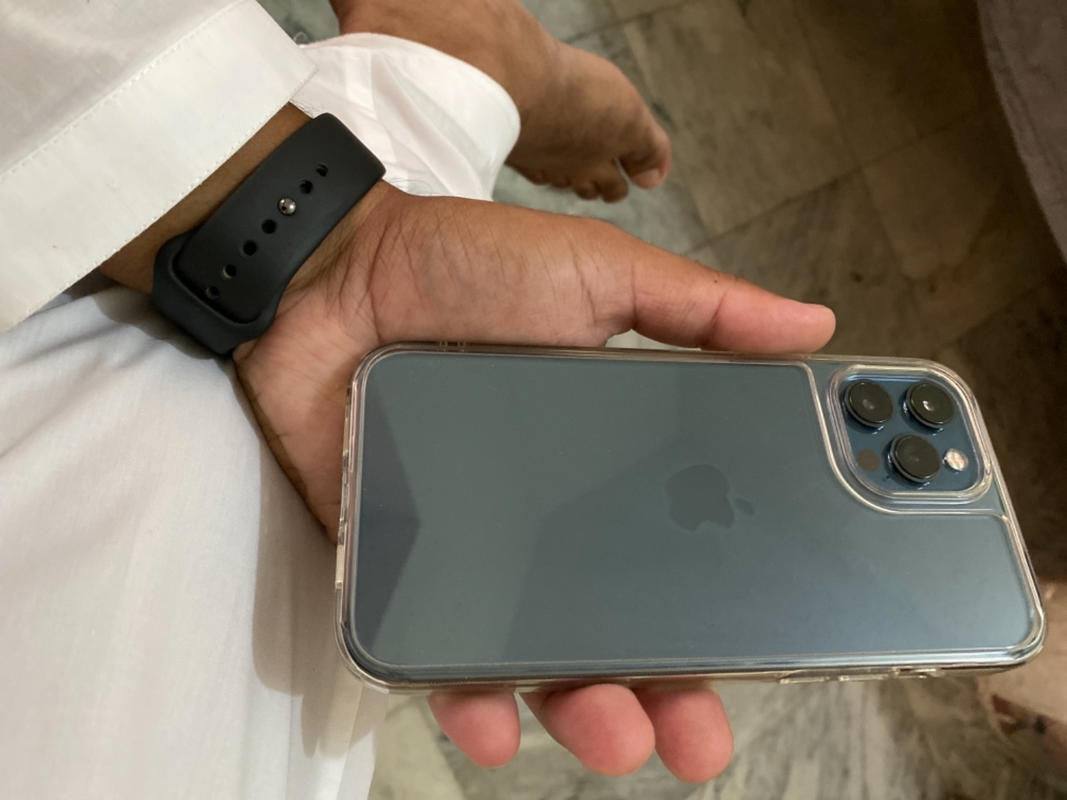 Apple iPhone 12 Pro Quartz Hybrid Tempered Glass Case Clear