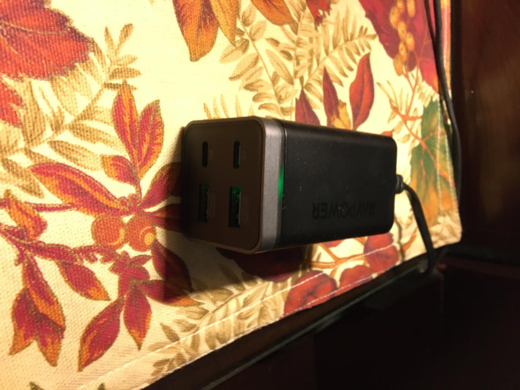 Ravpower 65W 4 Port Desktop Charging Station with GaN tech - Black