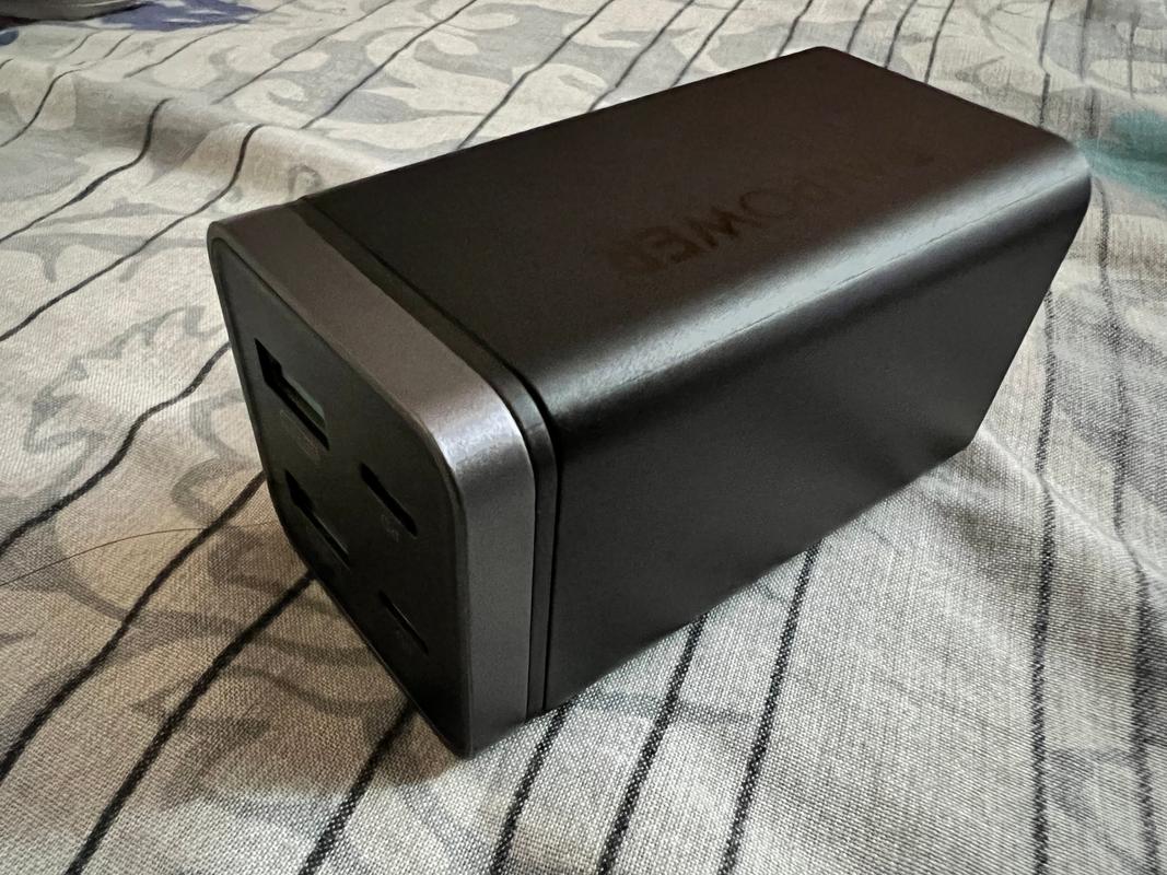 Ravpower 65W 4 Port Desktop Charging Station with GaN tech - Black