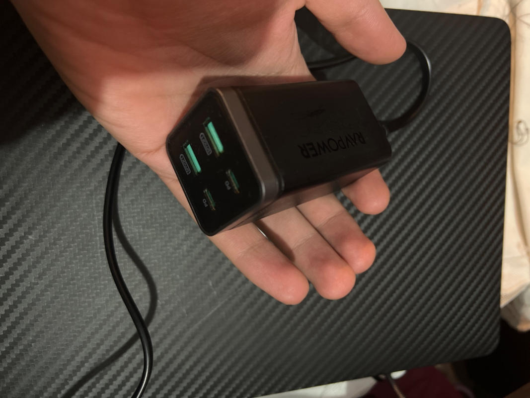 Ravpower 65W 4 Port Desktop Charging Station with GaN tech - Black