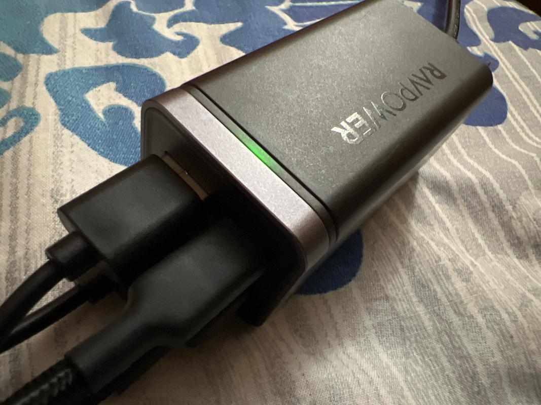 Ravpower 65W 4 Port Desktop Charging Station with GaN tech - Black