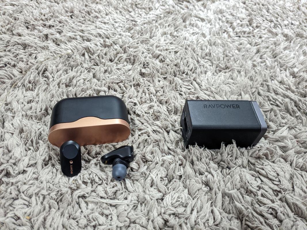 Ravpower 65W 4 Port Desktop Charging Station with GaN tech - Black