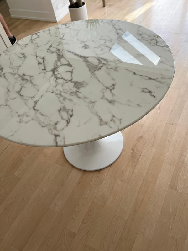 Tulip Marble Dining Table 40 Round