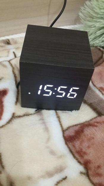 LED Wooden Cube Alarm Clock - GEEKYGET