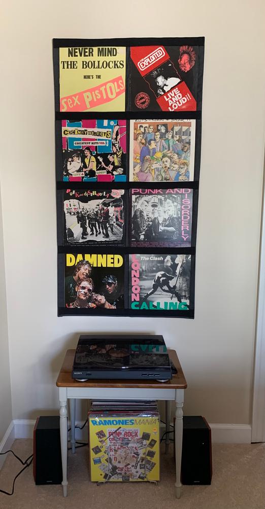 RECORD ROOTS - ACCESSIBLE RECORD FRAMES