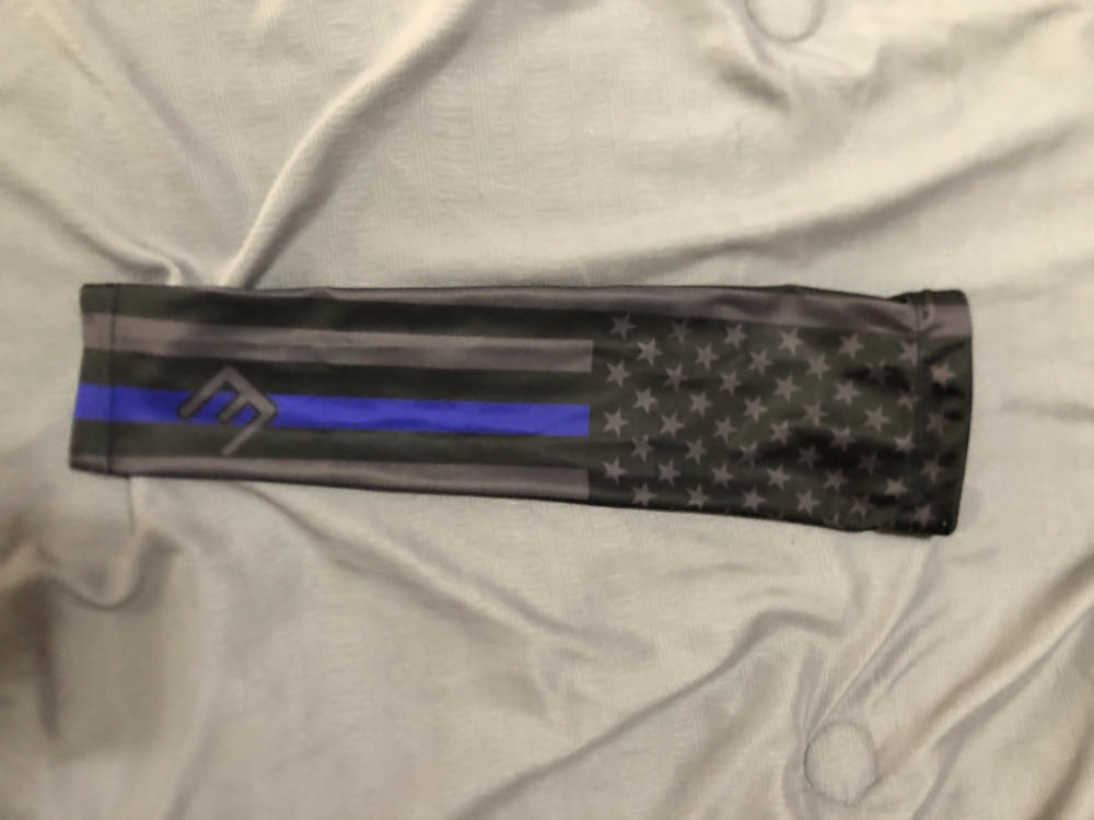 Thin Blue Line Arm Sleeve – Elite Athletic Gear
