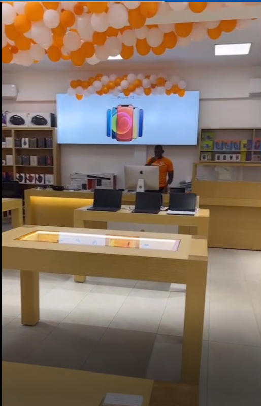 Apple Cell Phone Store Wall Display Cabinet Shelf Hooks Headset Soluti ...