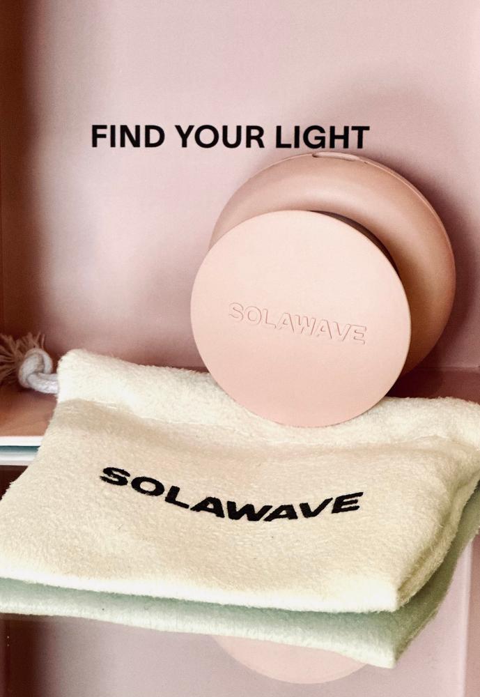 2-in-1 Mini - Compact Red Light Therapy Wand | Solawave