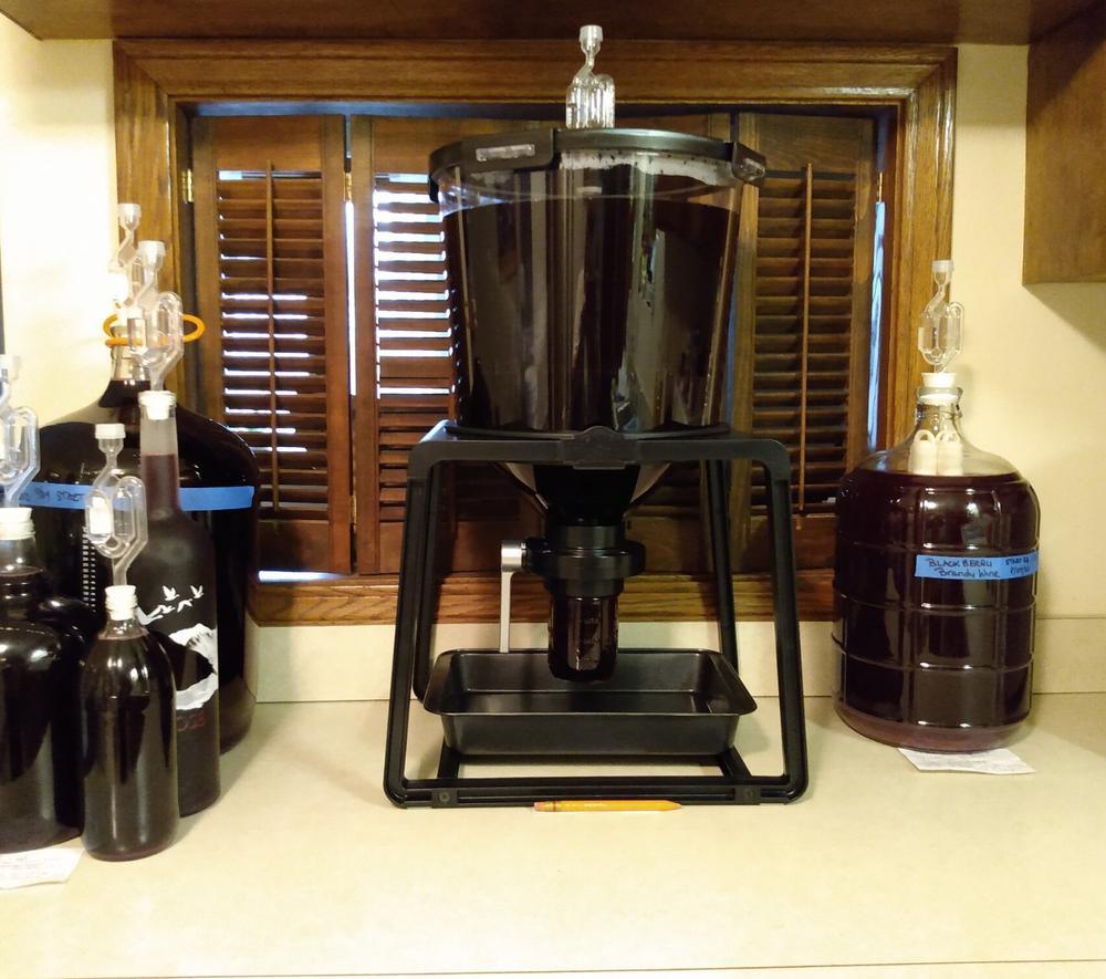 The Catalyst Fermentation System - Catalyst Fermenter | Craft a Brew