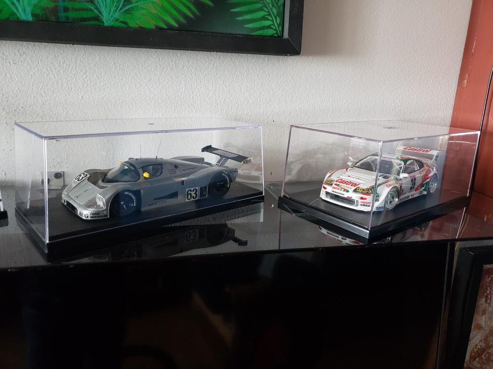 Collector Showcase AMT-600